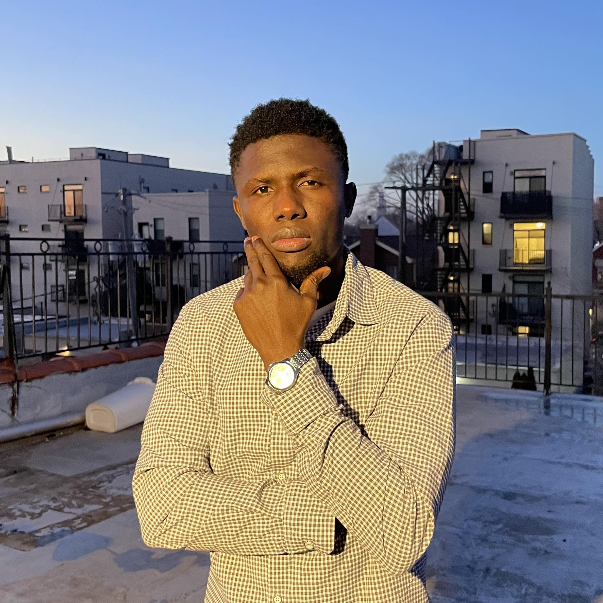Efoe Kuzo | Networking & Fitness Enthusiast